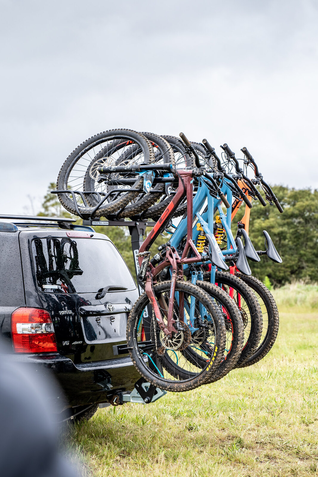 Single Trail Upright 4 Bike Shuttle Bike Rack